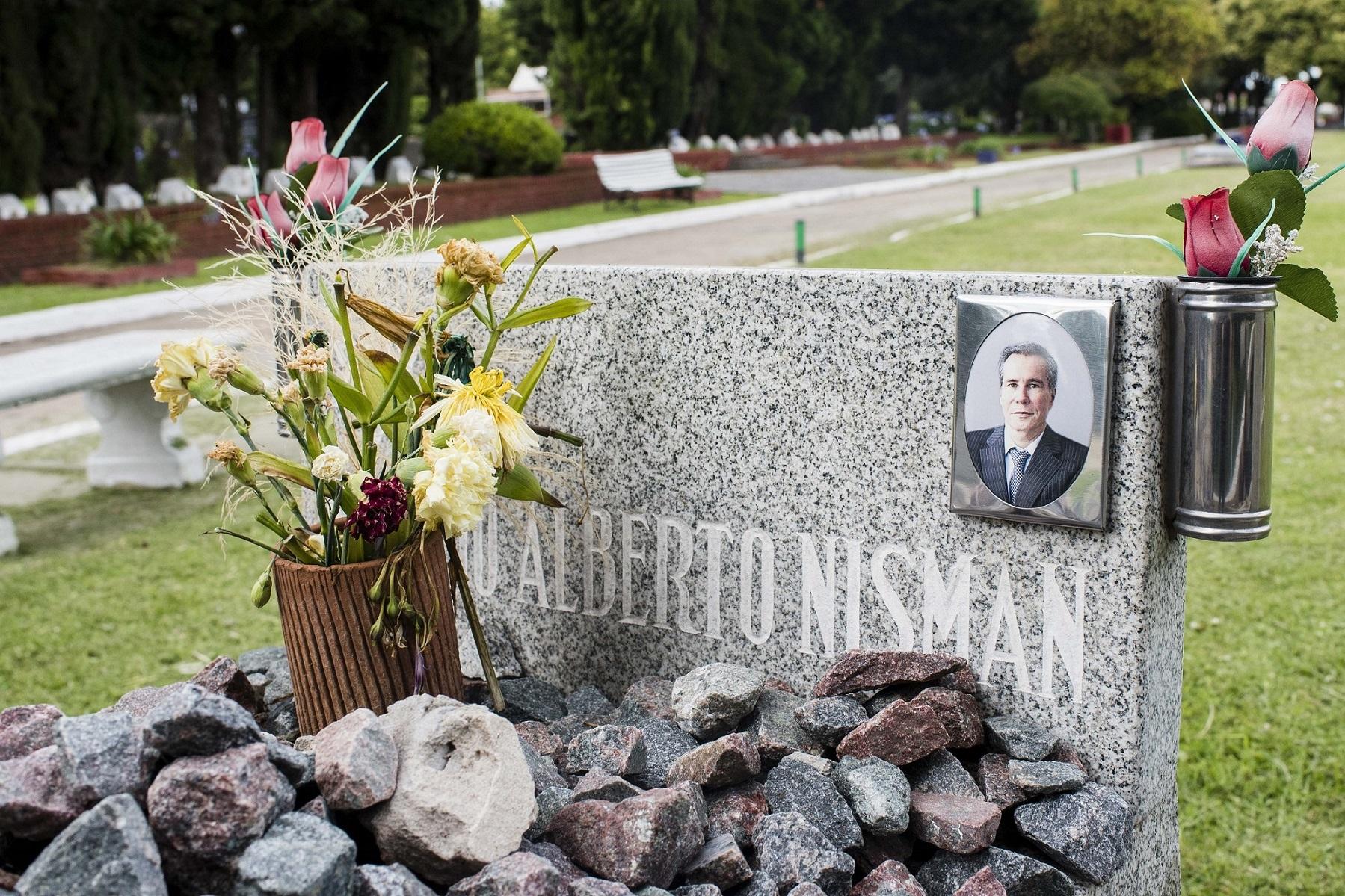 Comunicado de AMIA a ocho años de la muerte del fiscal Alberto Nisman ...